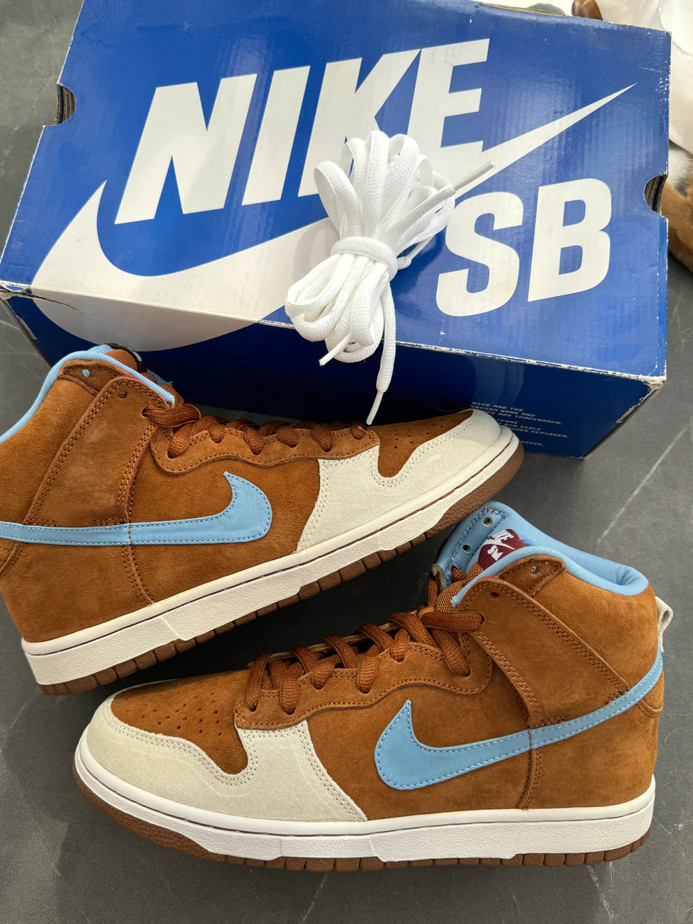 Dunk High Premium SB Skate Mental 2009 – UNDS